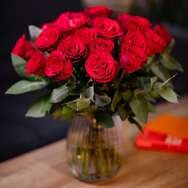 Eflorist | Send Flowers Online | Same Day Flower Delivery